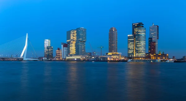 Rotterdam skyline Stock Photos, Royalty Free Rotterdam skyline Images ...