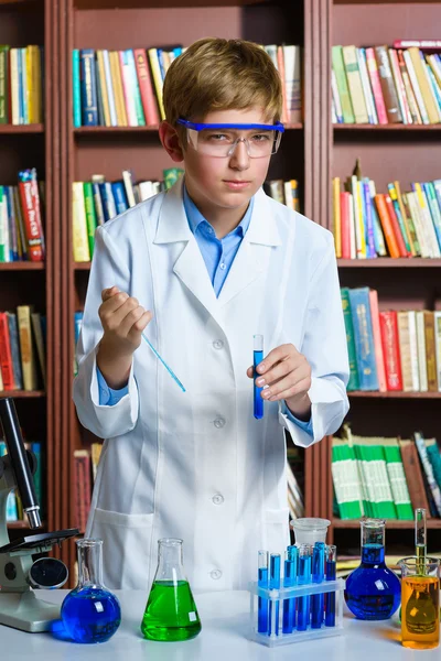 Teenage boy science Stock Photos, Royalty Free Teenage boy science ...
