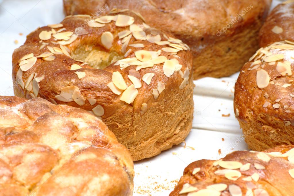 Traditional sweet bread in eastern Europe — Stock Photo © sirakov.gmail ...