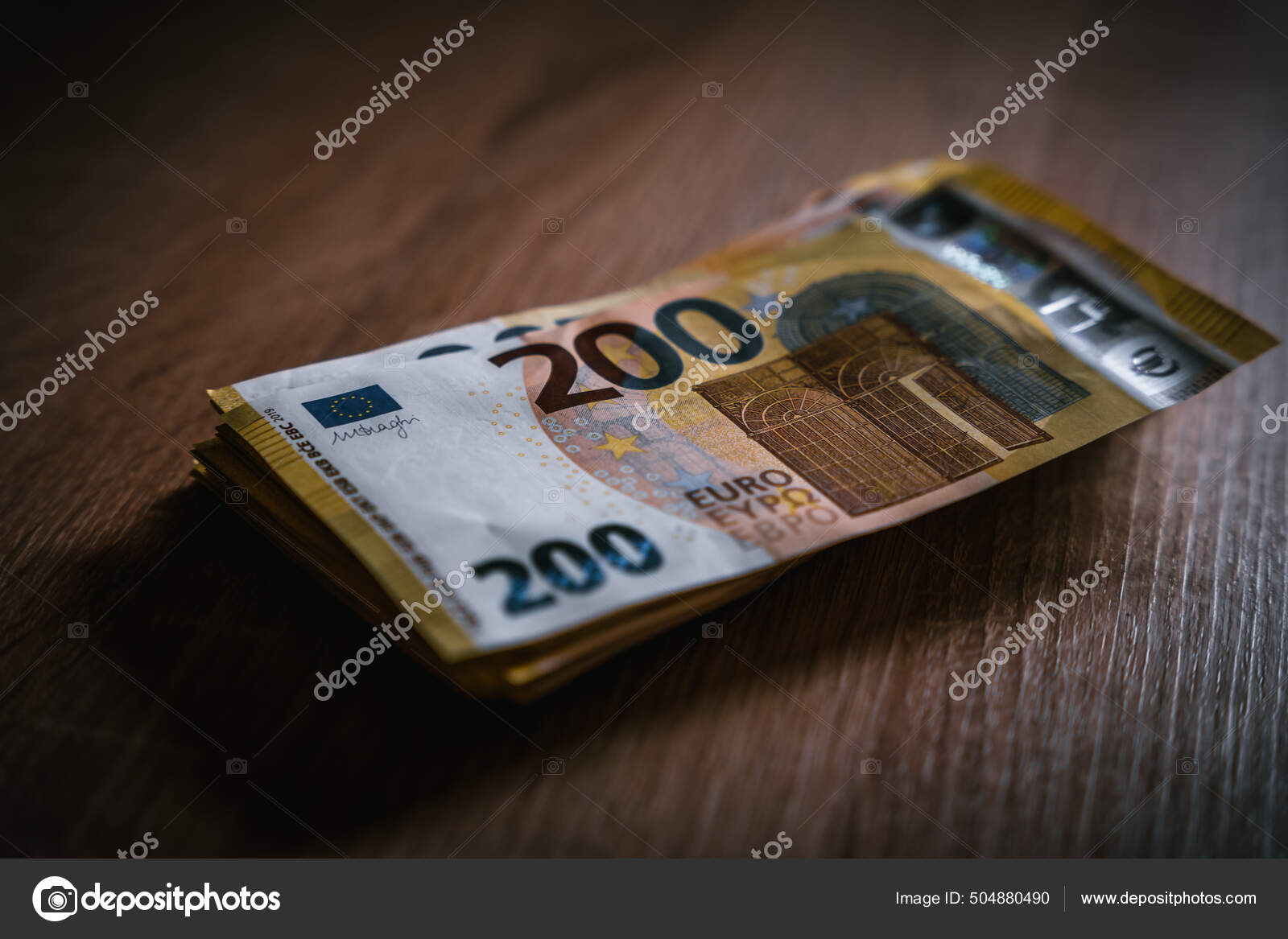 Euro Geld Scheine Bargeld 200 Euro Scheine Stock Photo by ©thilo.wagner ...