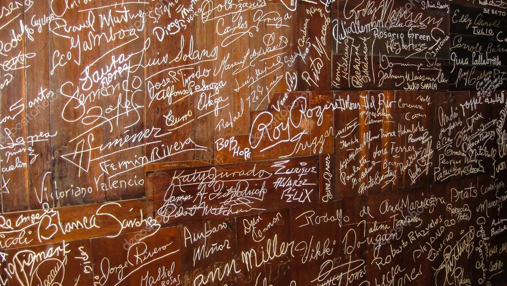 Signature Wall Alcapulco – Stock Editorial Photo © Teacherdad48 #96885972