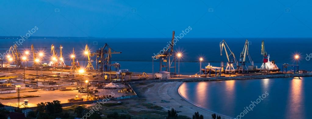 Trading port Stock Photos, Royalty Free Trading port Images | Depositphotos