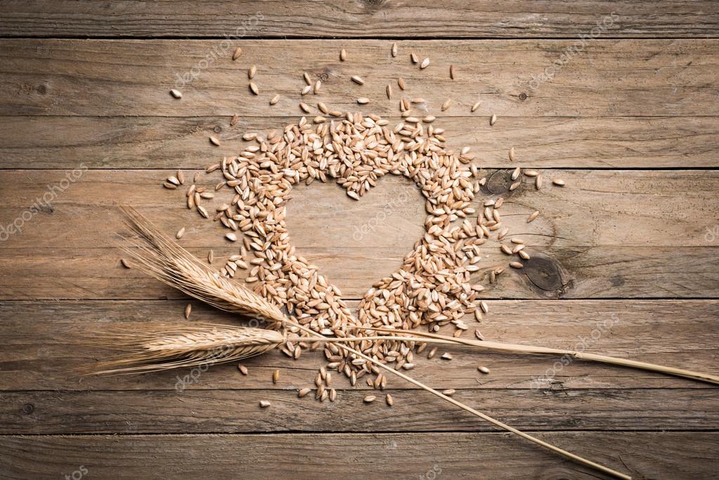 Heart shape wheat Stock Photo by ©info.jefmilano.com 92775440