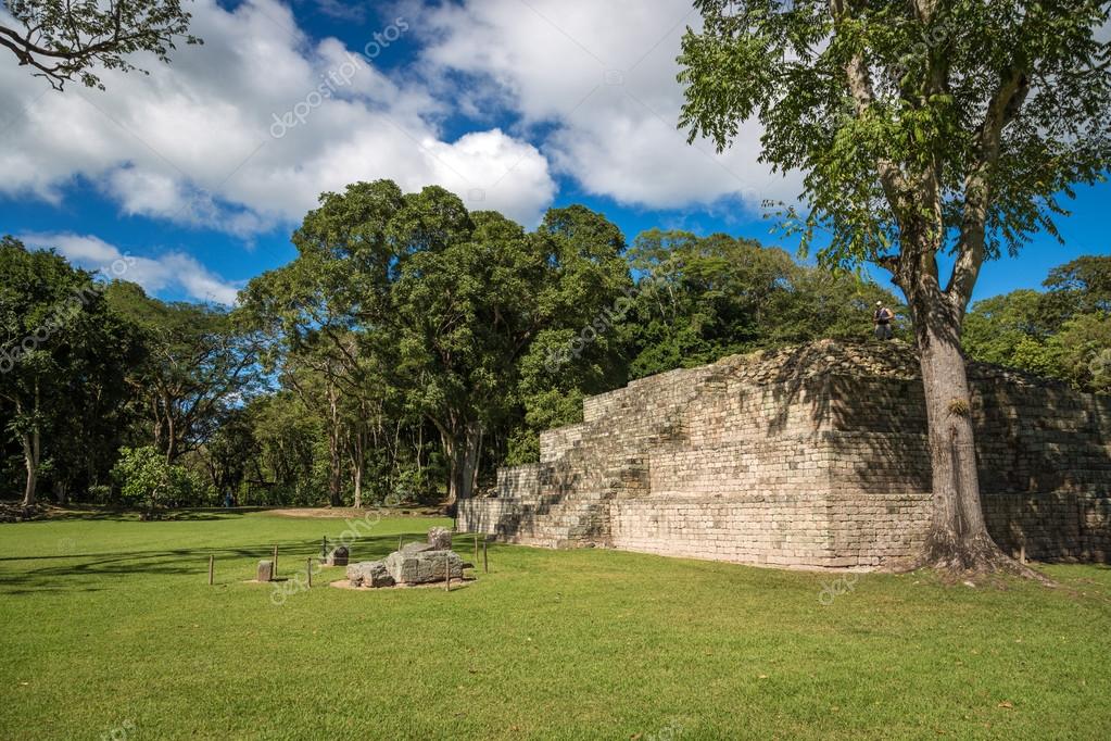 Mayan ruins of Copan in sky day — Stock Photo © lspencer #108767660