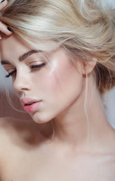 Advertising portrait Images - Search Images on Everypixel