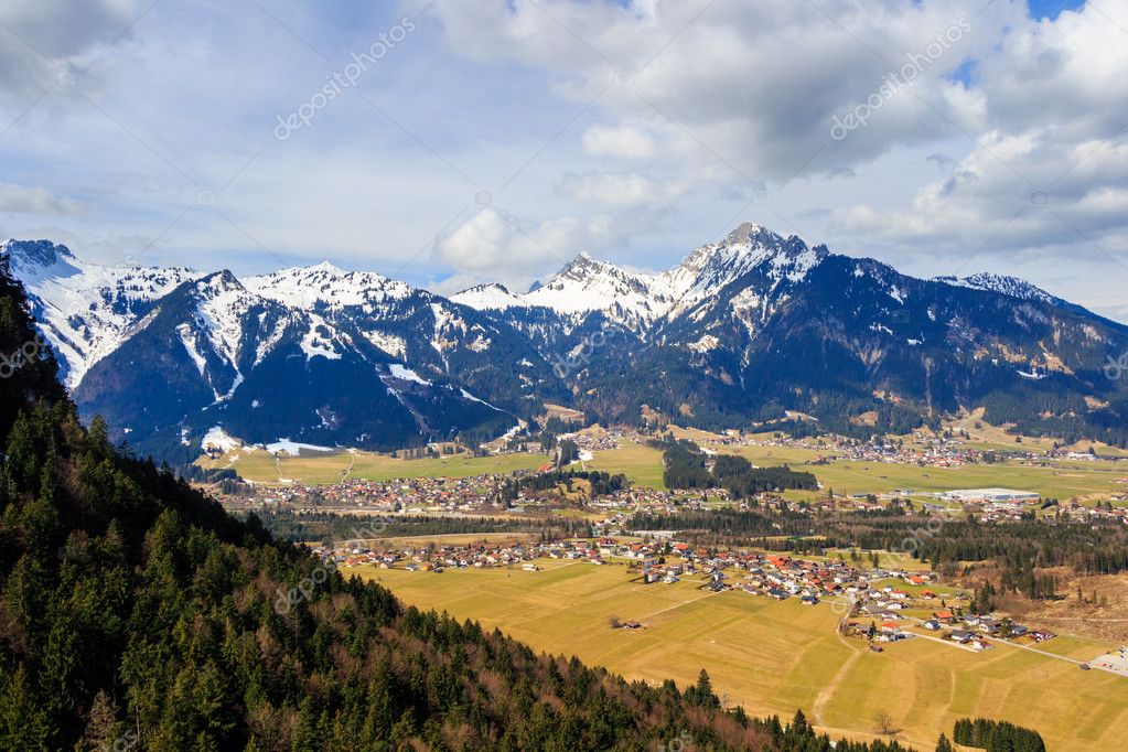 Landscape view to town Reutte — Stock Photo © DaLiu #107925626
