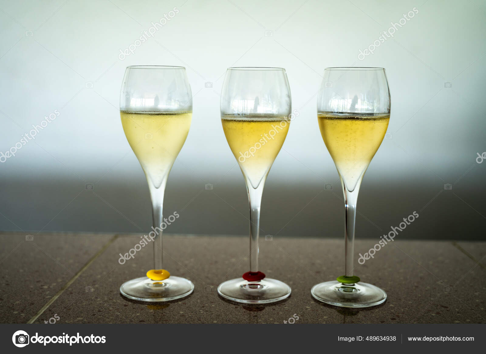 Tasting Brut Demi Sec White Champagne Sparkling Wine Special Flute ...