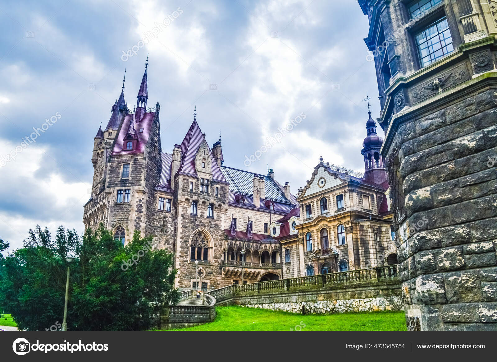 Moszna Castle Poland — Stock Photo © stefano.zaccaria1704.gmail.com ...