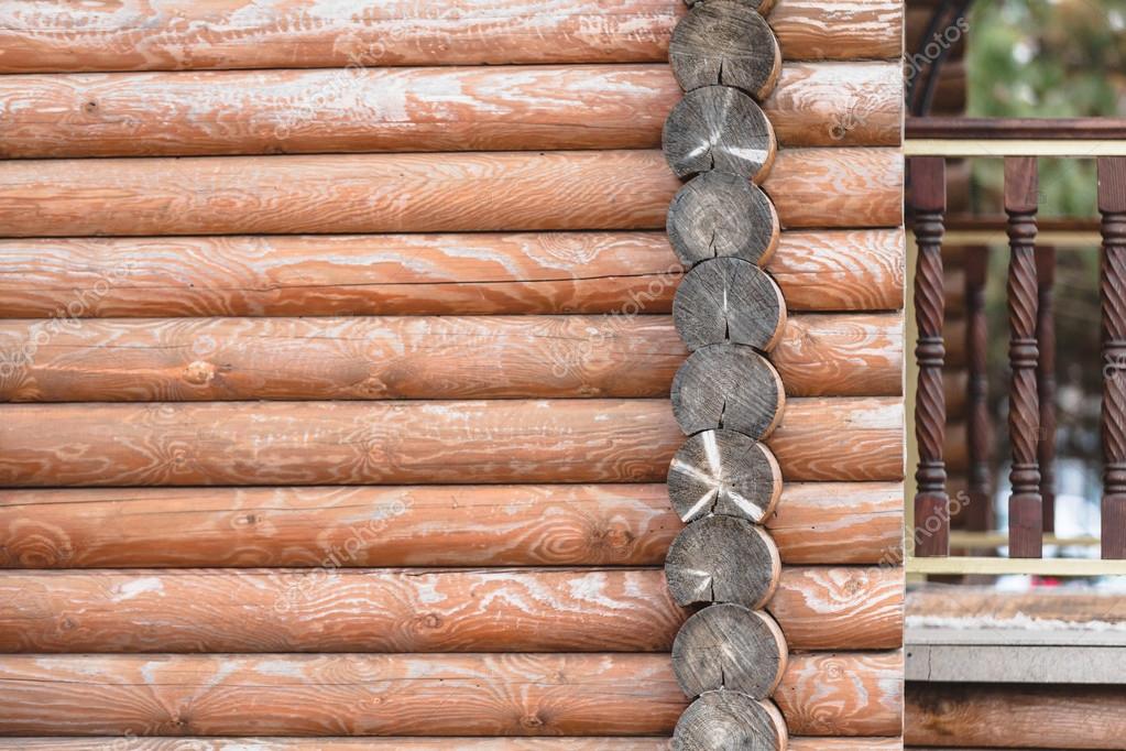 Casa feita de troncos de árvore — Stock Photo © Scharfsinn #111786852