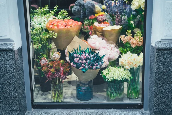 Florist outside shop Stock Photos, Royalty Free Florist outside shop ...