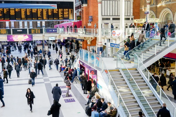 LONDON, UNITED KINGDOM - JANUARY 17 2016: Liverpool Street Stati ...