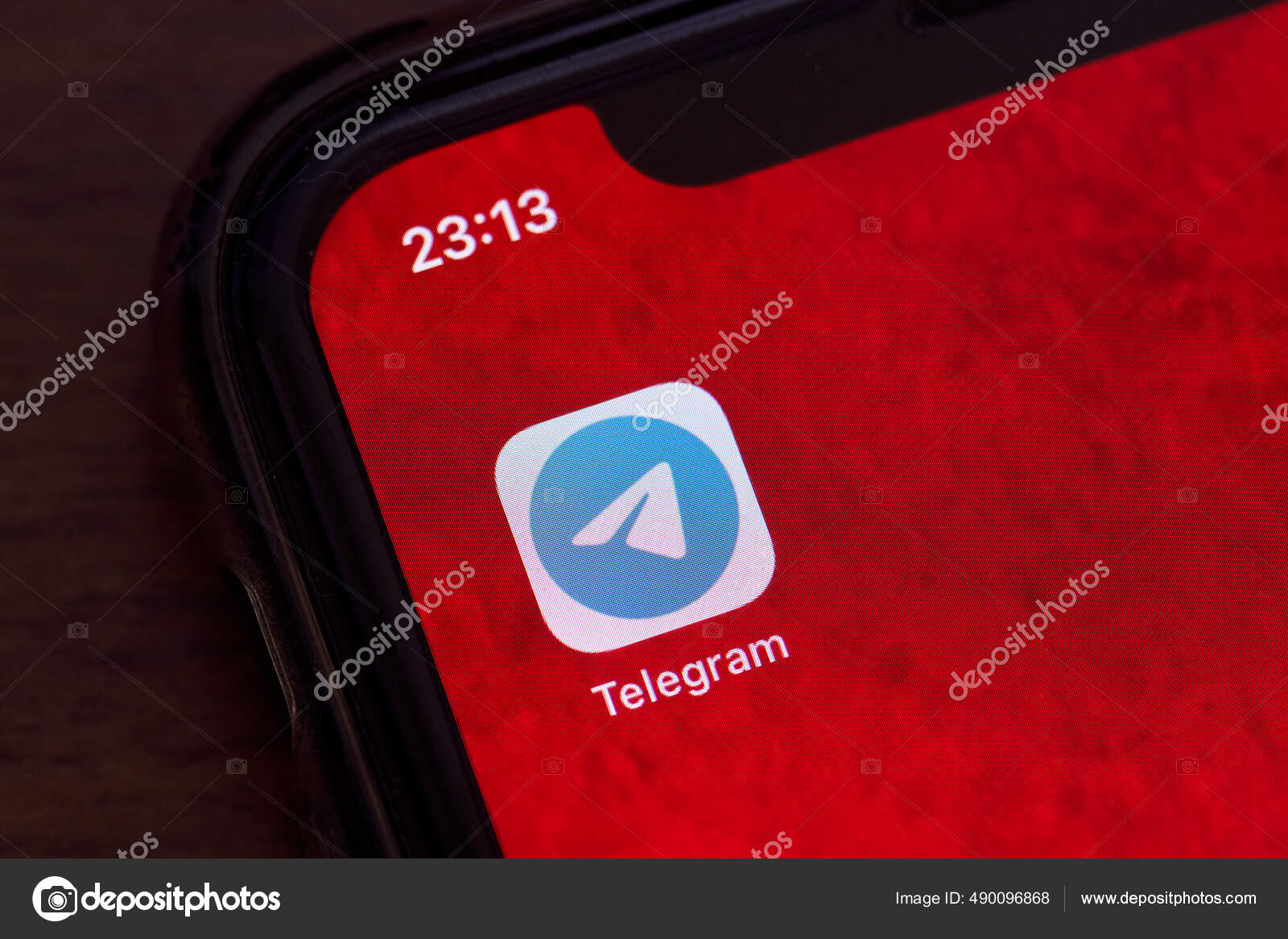 Telegram mobile application on smartphone screen — Stock Editorial ...