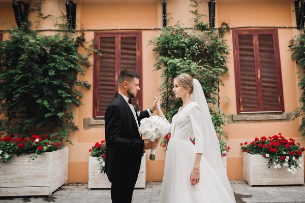 Italy weddings Stock Photos, Royalty Free Italy weddings Images ...