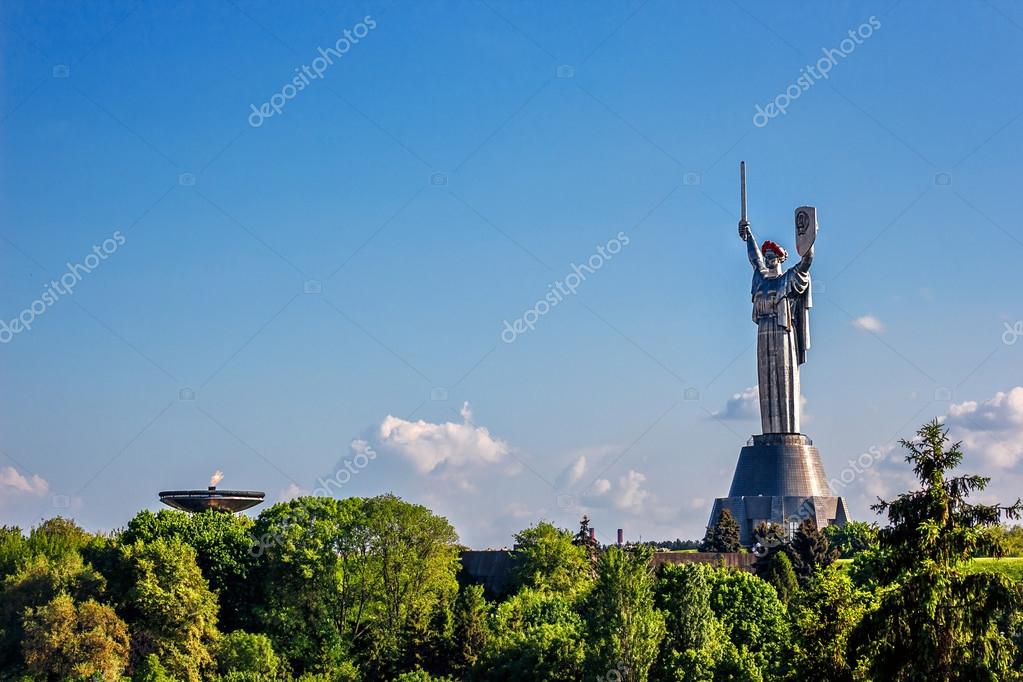 KIEV, UKRAINE - MAY 09: The Motherland Monument also known as Rodina ...