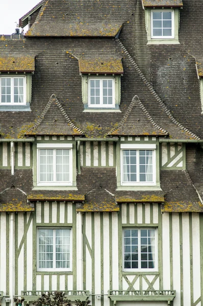 Old timber framing building Stock Photo by ©hzparisien@gmail.com 100431394