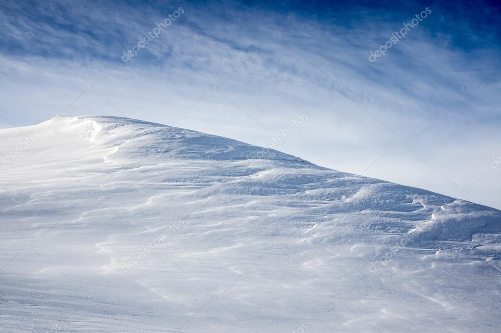 Snowy mountain slope Stock Photo by ©hzparisien@gmail.com 100422632