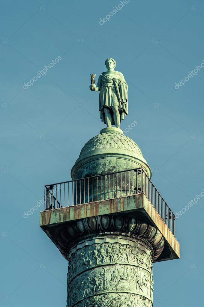 Vendome column with statue of Napoleon Bonaparte — Stock Photo ...
