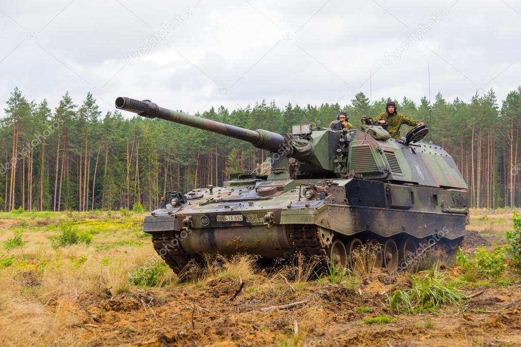 alem n Panzerhaubitze 2000, armoured howitzer 2000 2024