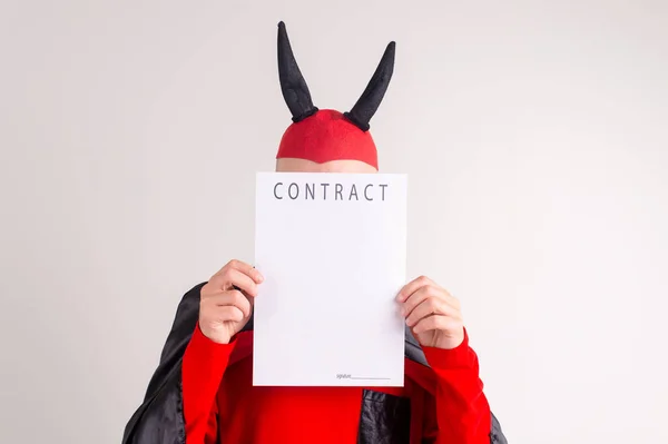 Contrato com o diabo Stock Photos, Royalty Free Contrato com o diabo ...