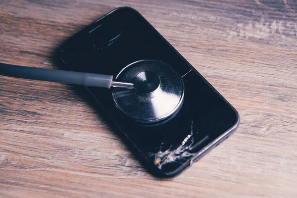 How to fix smartphone Stock Photos, Royalty Free How to fix smartphone ...