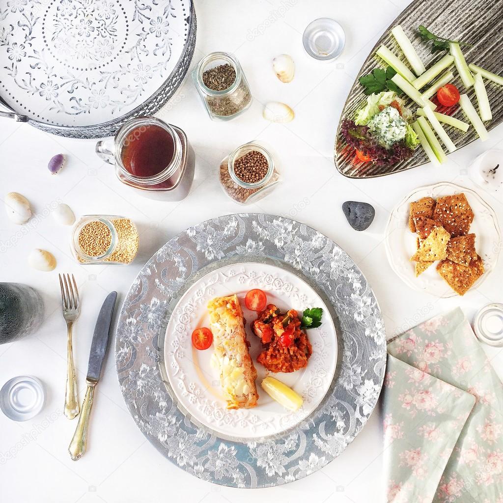 Plate, dish and tray. Stock Photo by ©maximleshkovich 104684146