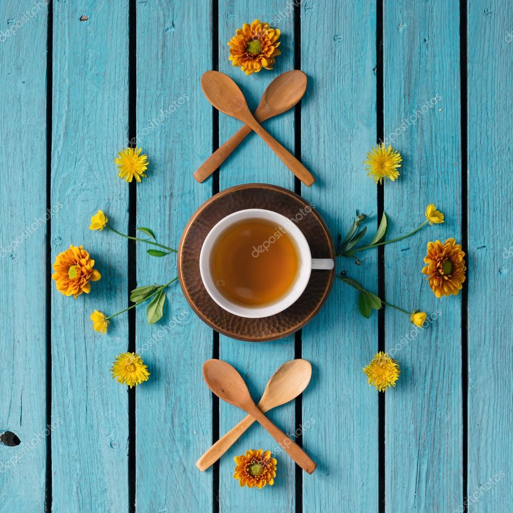 Summer floral tea creative layout Stock Photo by ©Zamurovic 107453802