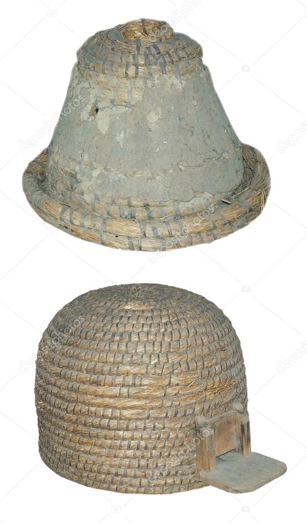 The old beehive, historical,ancient beekeeping,wicker beehive — Stock ...