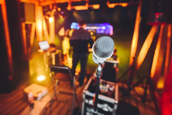 Mic stage background Stock Photos, Royalty Free Mic stage background ...