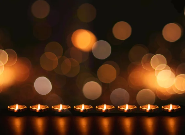 Imágenes de Tamil light libres de derechos | Depositphotos