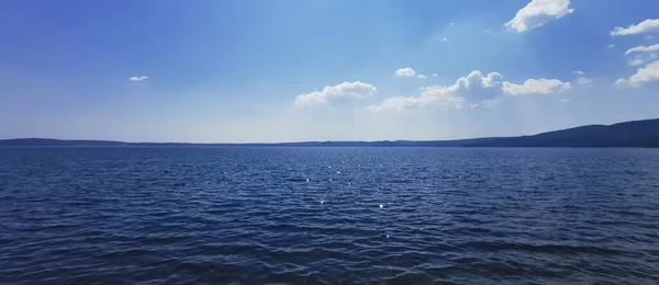 Lake meer Stock Photos, Royalty Free Lake meer Images | Depositphotos