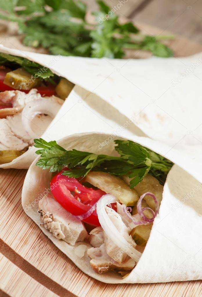 Turkish doner kebab, roll with meat and pita bread — Stock Photo © 5PH ...