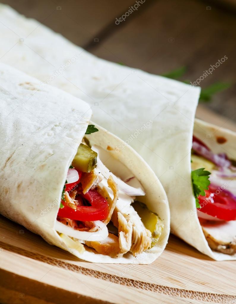 Turkish doner kebab, roll with meat and pita bread — Stock Photo © 5PH ...