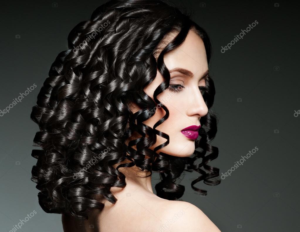 Hermosa morena con pelo rizado: fotografía de stock © SvetlanaFedoseeva ...
