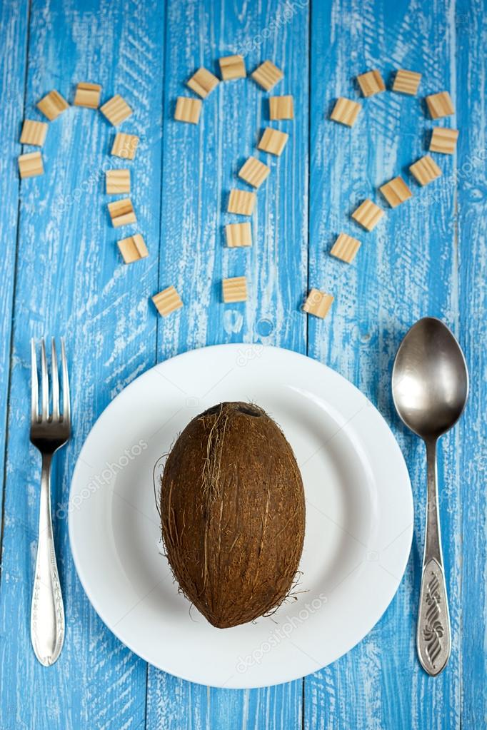 How to split a coconut? Stock Photo by ©Volodymyryarosh 115036928