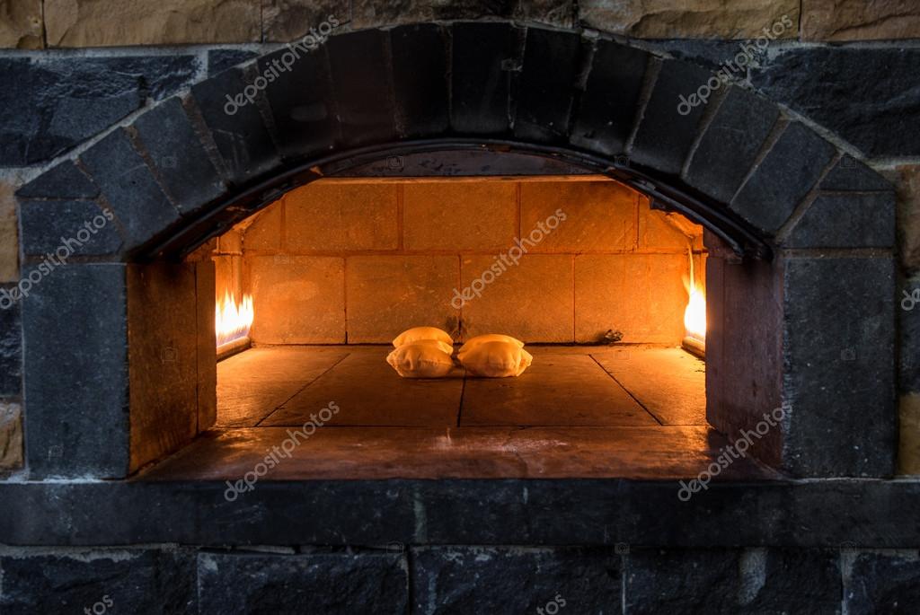 Arabic Bread Oven — Stock Photo © waleedoz #109217196
