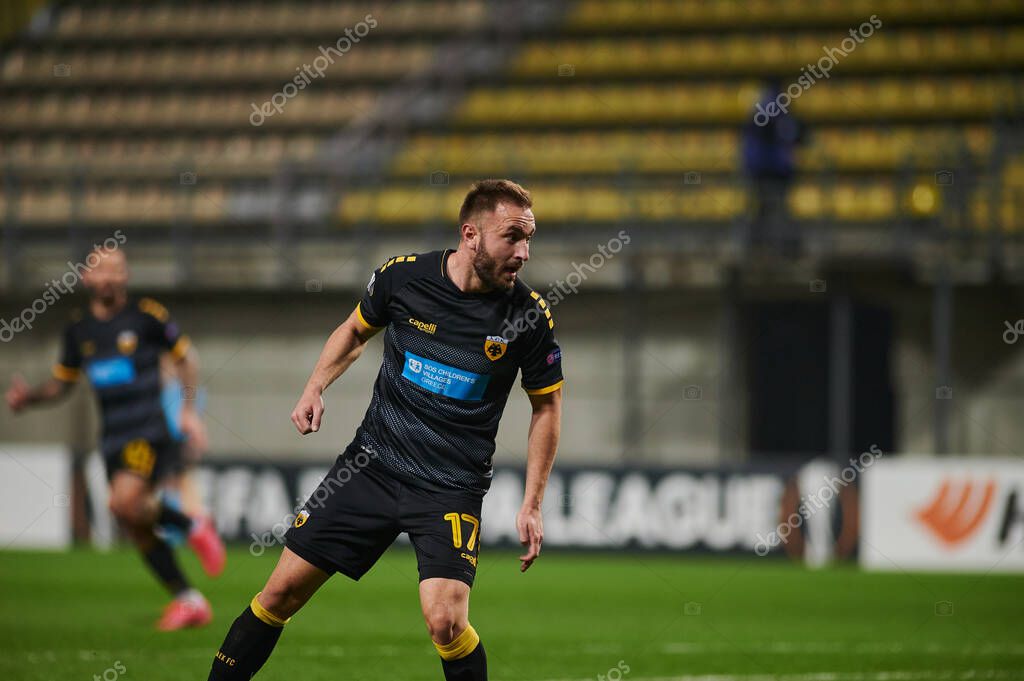KYIV, UCRANIA 4 de noviembre de 2020: Muamer Tankovic. UEFA Europa League partido de f tbol ...
