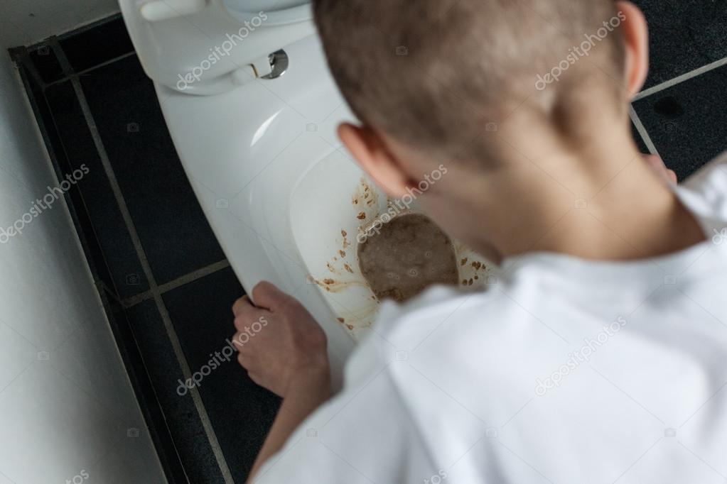 Close up Sick Young Boy Vomiting in Toilet at Home — Stock Photo ...