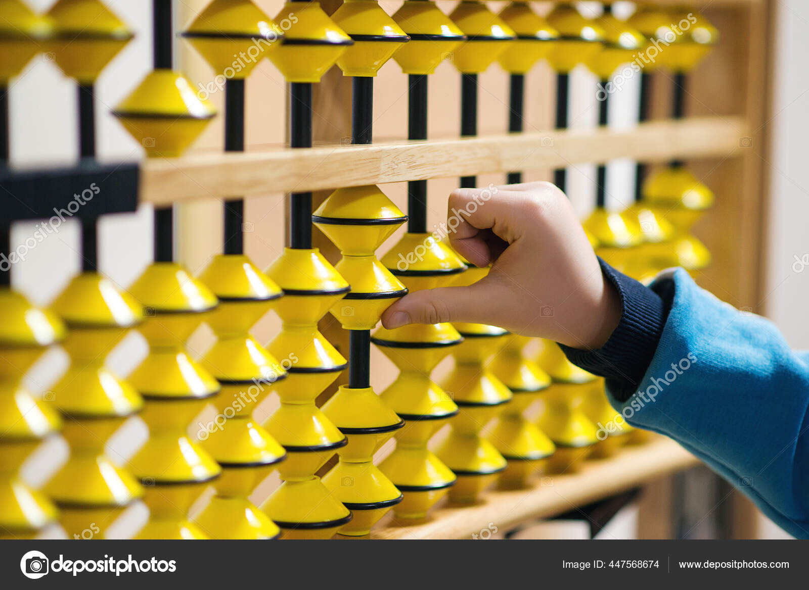 Smart Kid Counting Soroban Abacus Education School Arithmetic ...