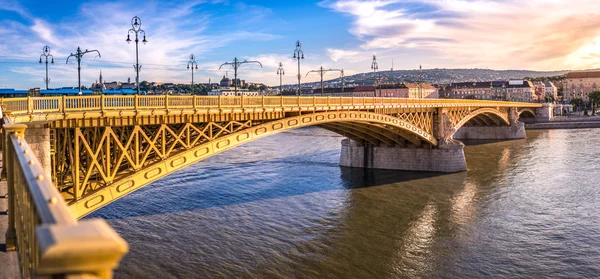 Pont margaret Stock Photos, Royalty Free Pont margaret Images ...