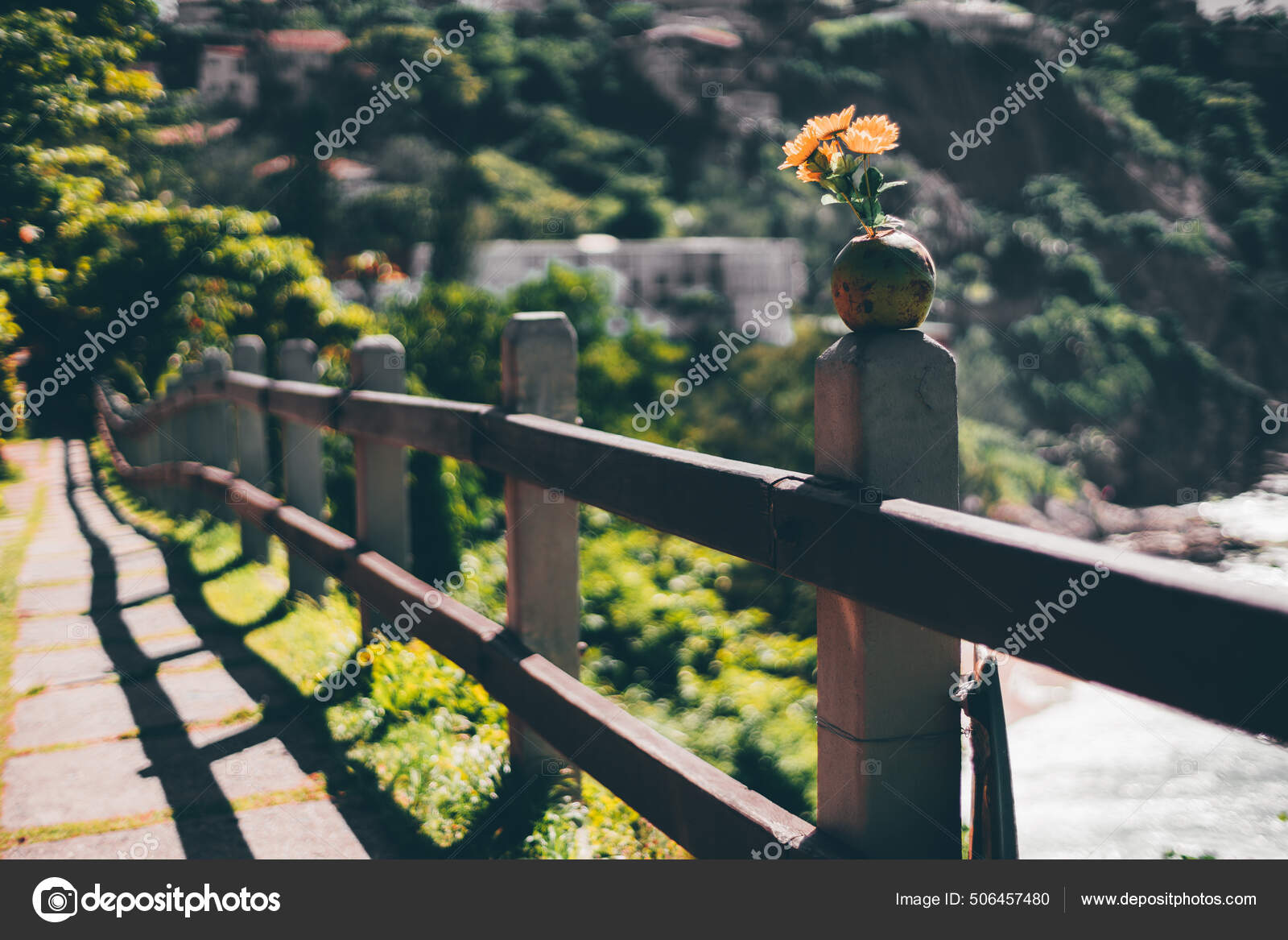 Sunny Scenery Pathway Ocean Resort Wooden Fence Right Selective Focus ...