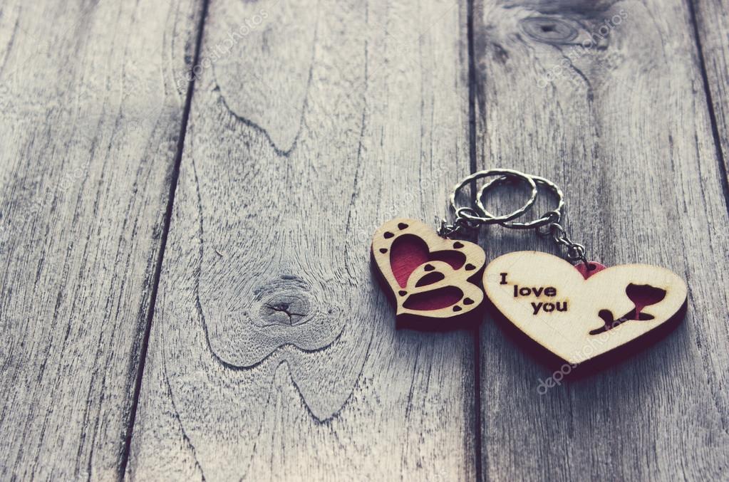 Love Keychain Wallpaper