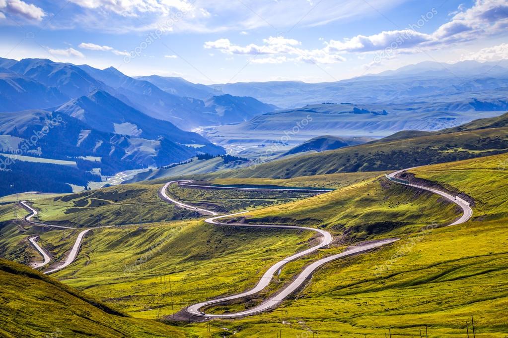The rugged mountain road. — Stock Photo © Liuzishan #122007148