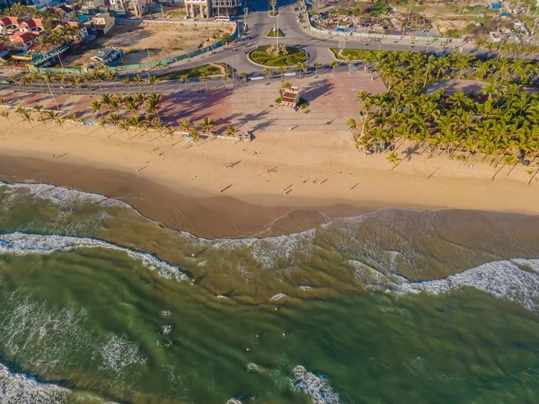 My khe beach Stock Photos, Royalty Free My khe beach Images | Depositphotos