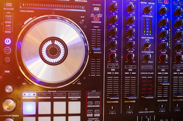 Dj stand Stock Photos, Royalty Free Dj stand Images | Depositphotos