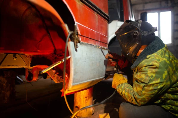 Truck body repair Stock Photos, Royalty Free Truck body repair Images ...