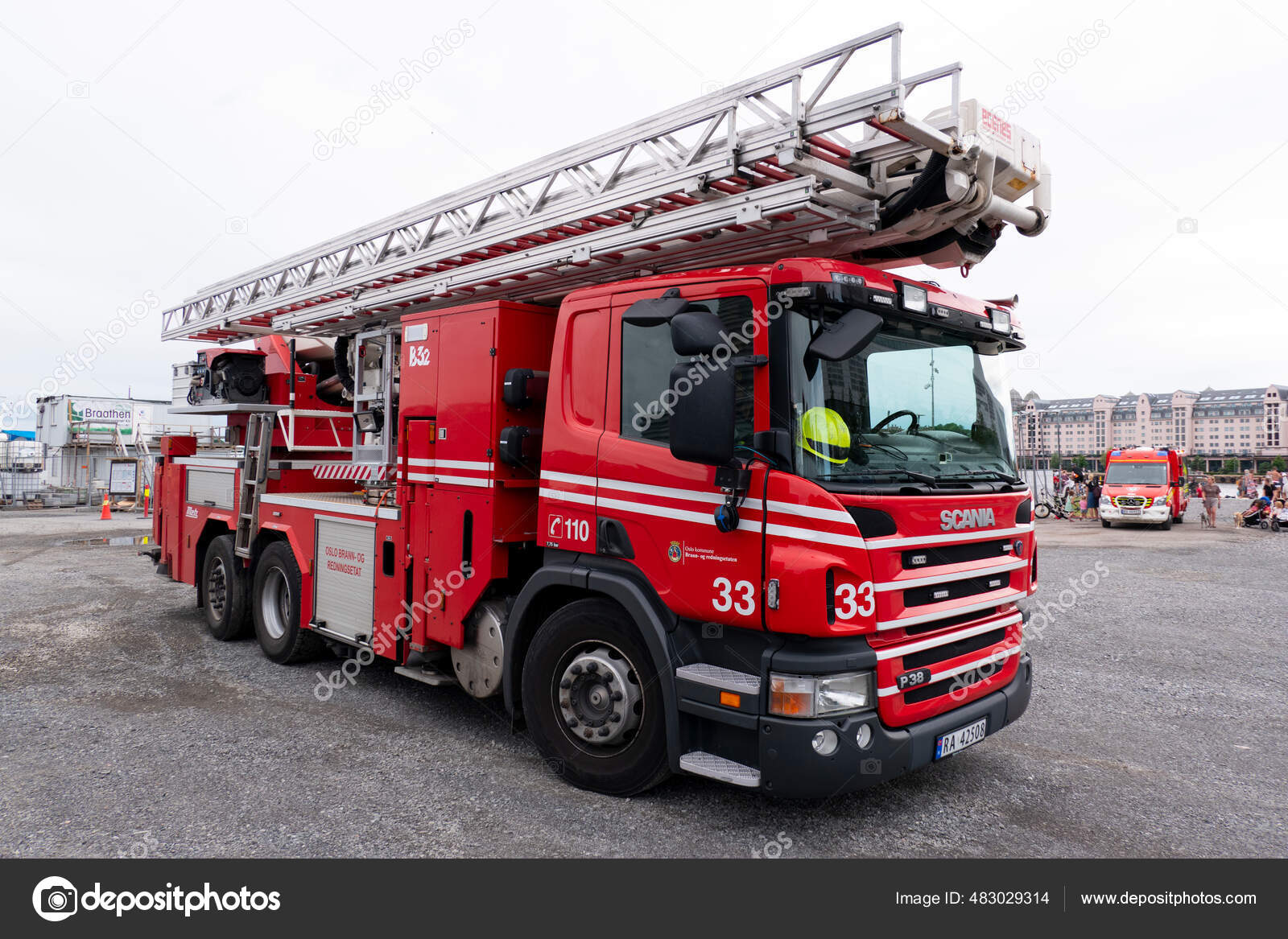 Fire Engine Red Car Emergency Vehicle Fire — Stock Editorial Photo ...