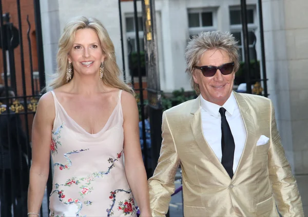 Rod stewart and barry manilow | Barry Manilow, Clive Davis, Penny ...