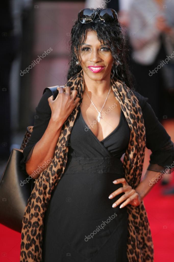 Singer Sinitta Renay Malone – Stock Editorial Photo © Twocoms #125037424