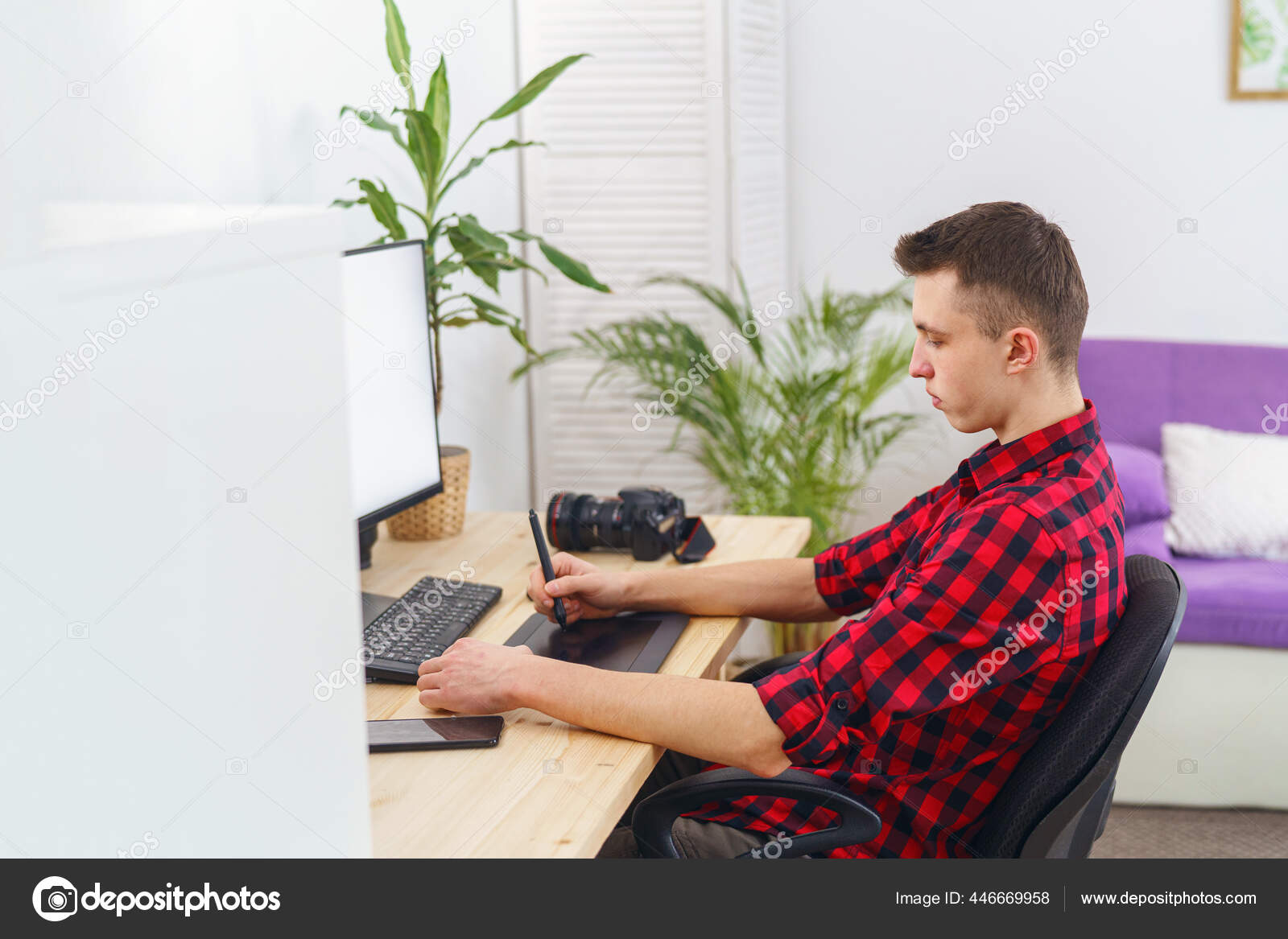 Side View Graphic Designer Guy Using Pen Tablet Does Retouching — Stock ...