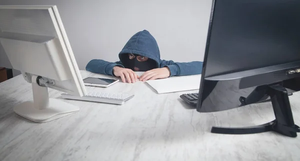 Cyber criminal Stock Photos, Royalty Free Cyber criminal Images ...